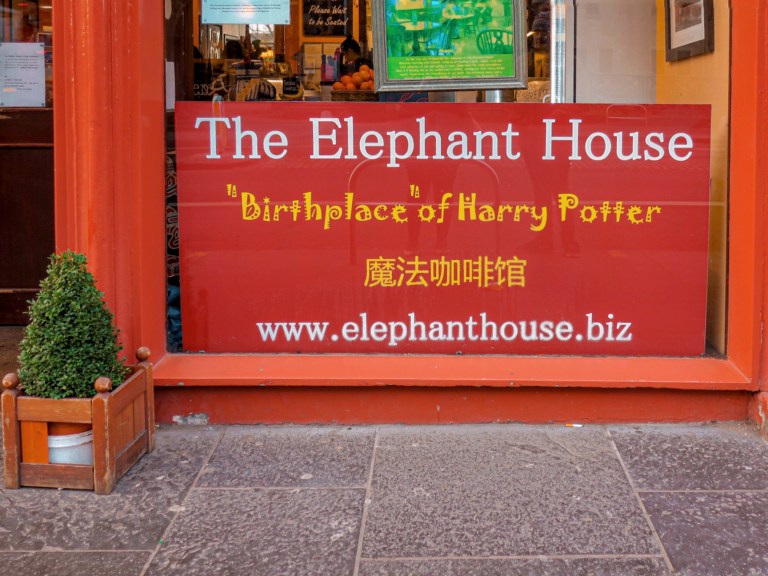 The Elephant House | Birthplace of Harry Potter – GEEKY TOURIST