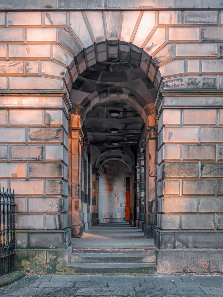 A Guide to Avengers Filming Locations in Edinburgh – GEEKY TOURIST